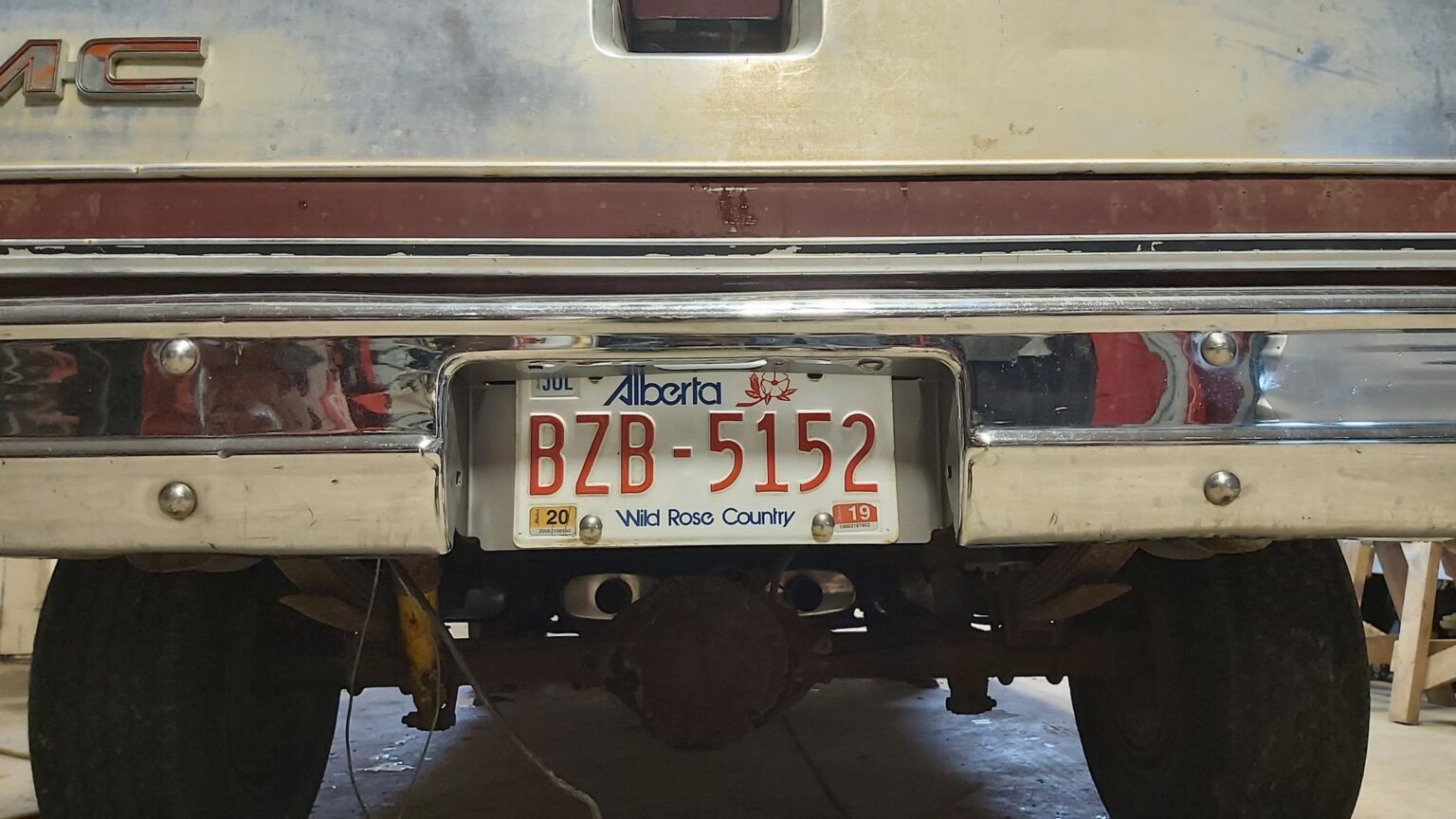 1967-1987 GM Chevy Raised License Plate Bracket | LS Fabrication
