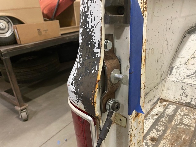 Tailgate Latch Kit - 76-87 Squarebody GMC Chevy Truck | LS Fabrication