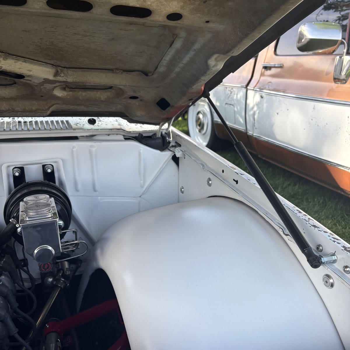 Hood Strut (Shock) Kit - 73-87 Squarebody Chevy Truck | LS Fab