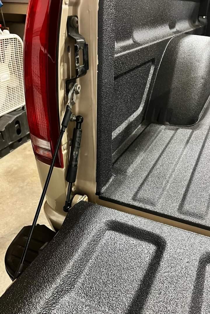 Tailgate Cables - 1988-1991 Chevy OBS Truck | LS Fabrication